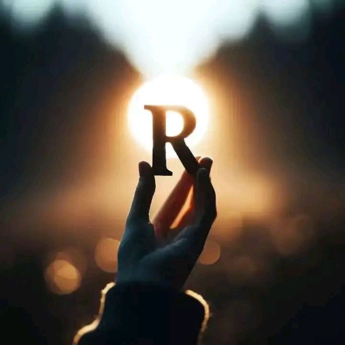 Alphabet R Name DP, Image, Wallpaper Free Download
